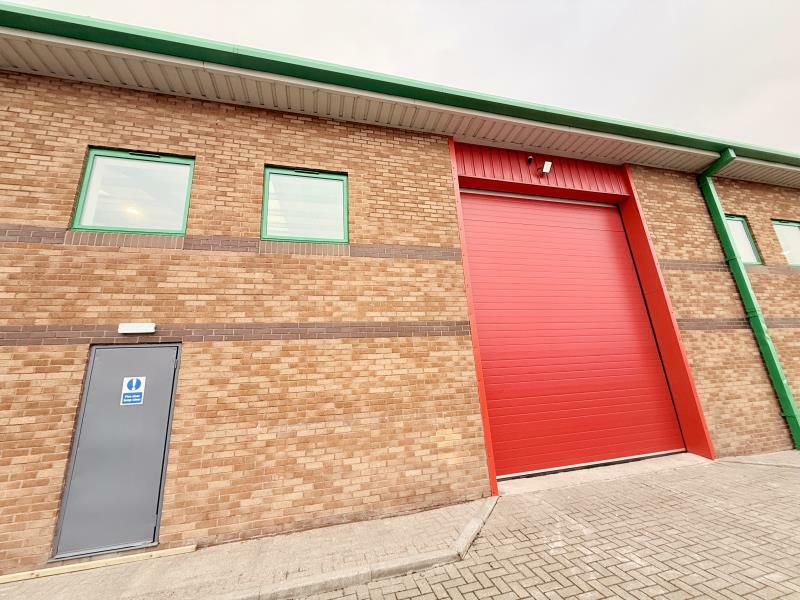 Light industrial facility to lease in Unit 1B Stephenson Court, Skippers Lane Industrial Estate ...