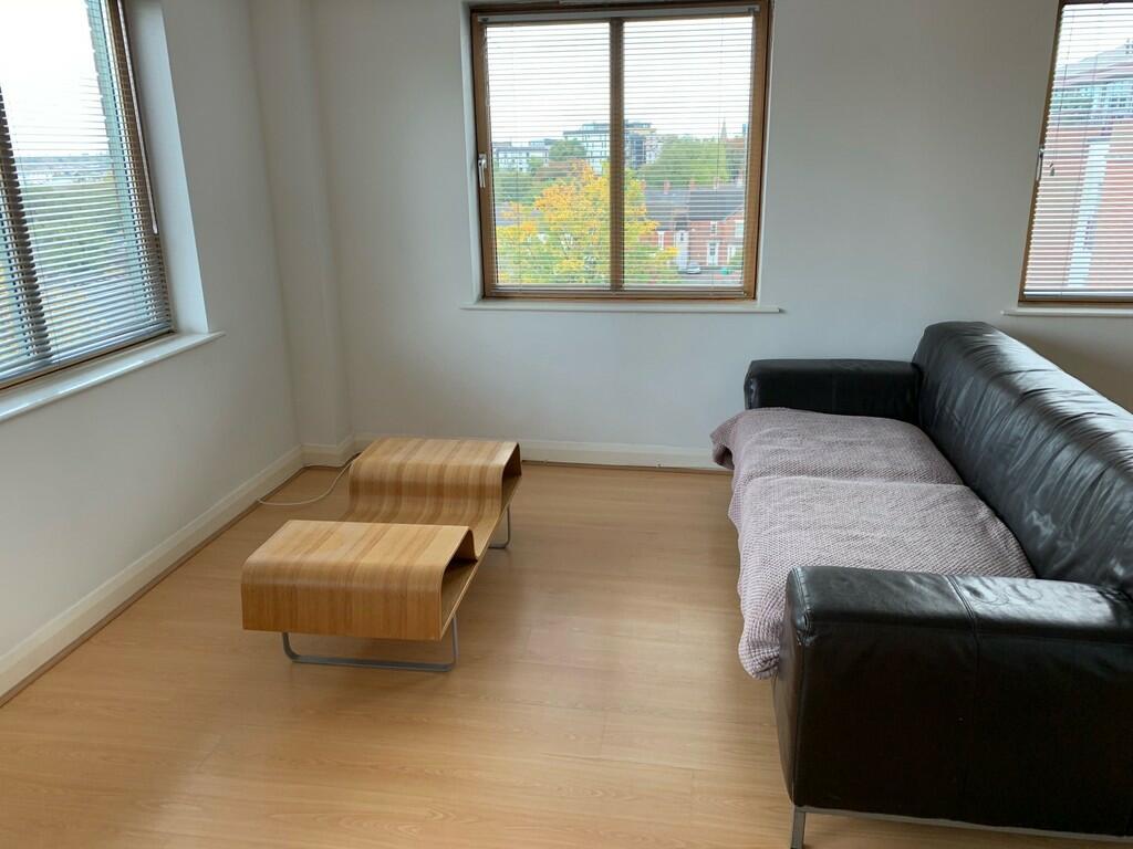 2 bedroom apartment for rent in Raleigh Square, Raleigh Street, NG7