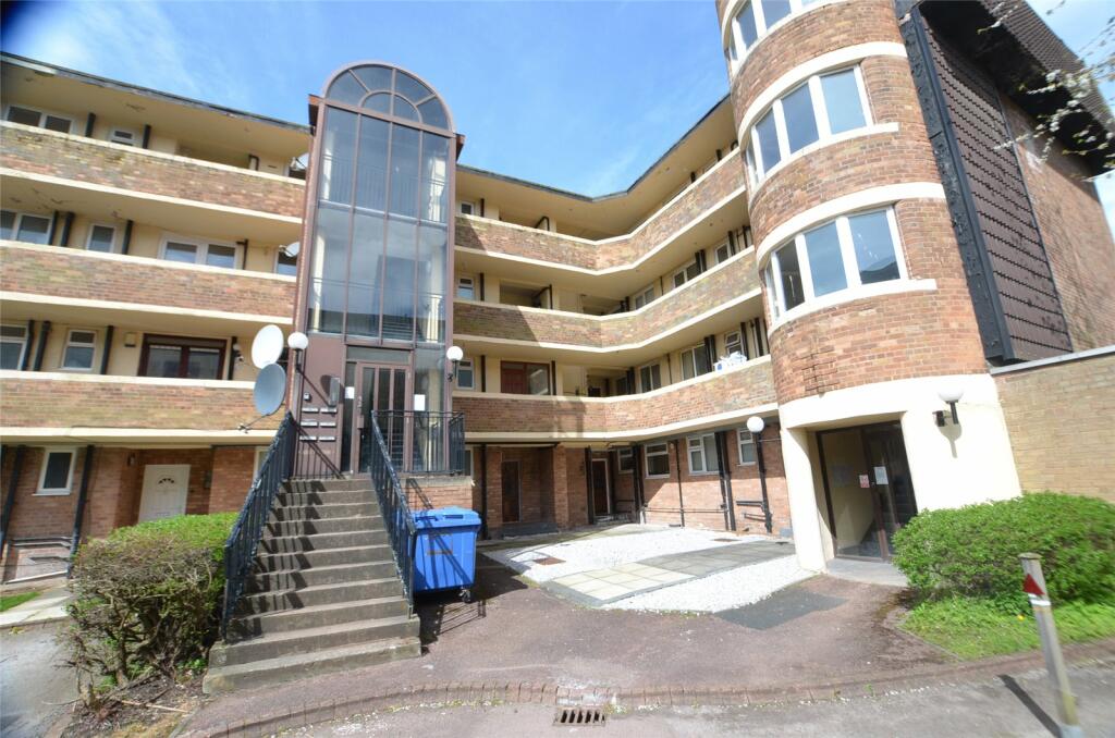 1 bedroom apartment for sale in Minster Court, Liverpool, Merseyside, L7