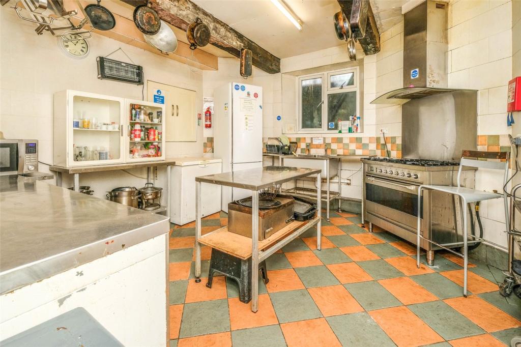 7 bedroom end of terrace house for sale in Falkner Square, Liverpool ...