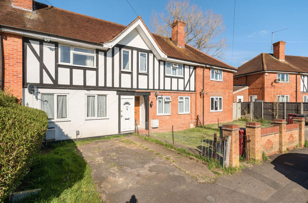 3 bedroom terraced house for sale in Staverton Road, Reading, Berkshire ...