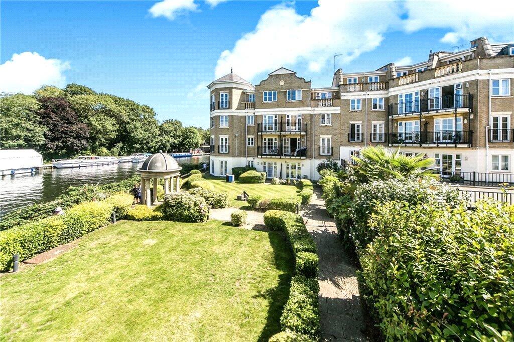 2 bedroom apartment for sale in Regents Riverside, Brigham Road ...