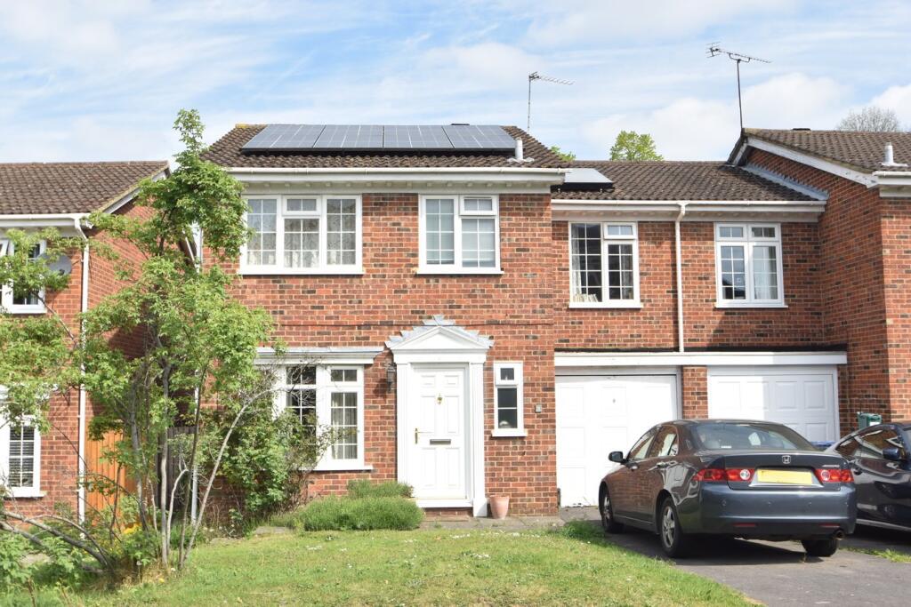 4 bedroom semi-detached house for sale in Hillcrest, Weybridge, KT13