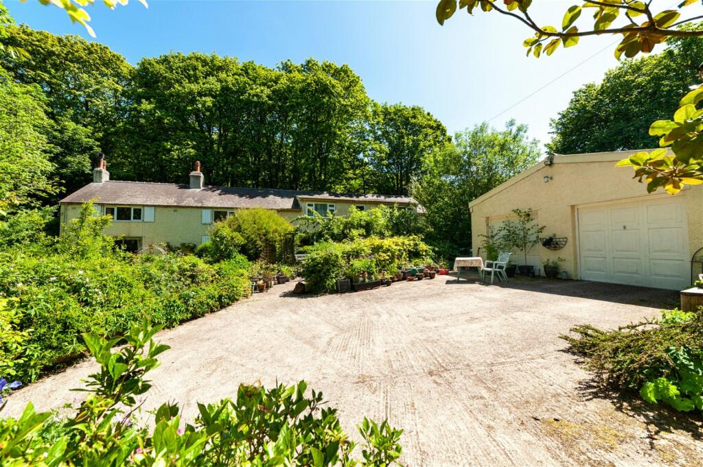 5 bedroom cottage for sale in Mynydd Lane, Mochdre, Conwy, LL28 5EY, LL28