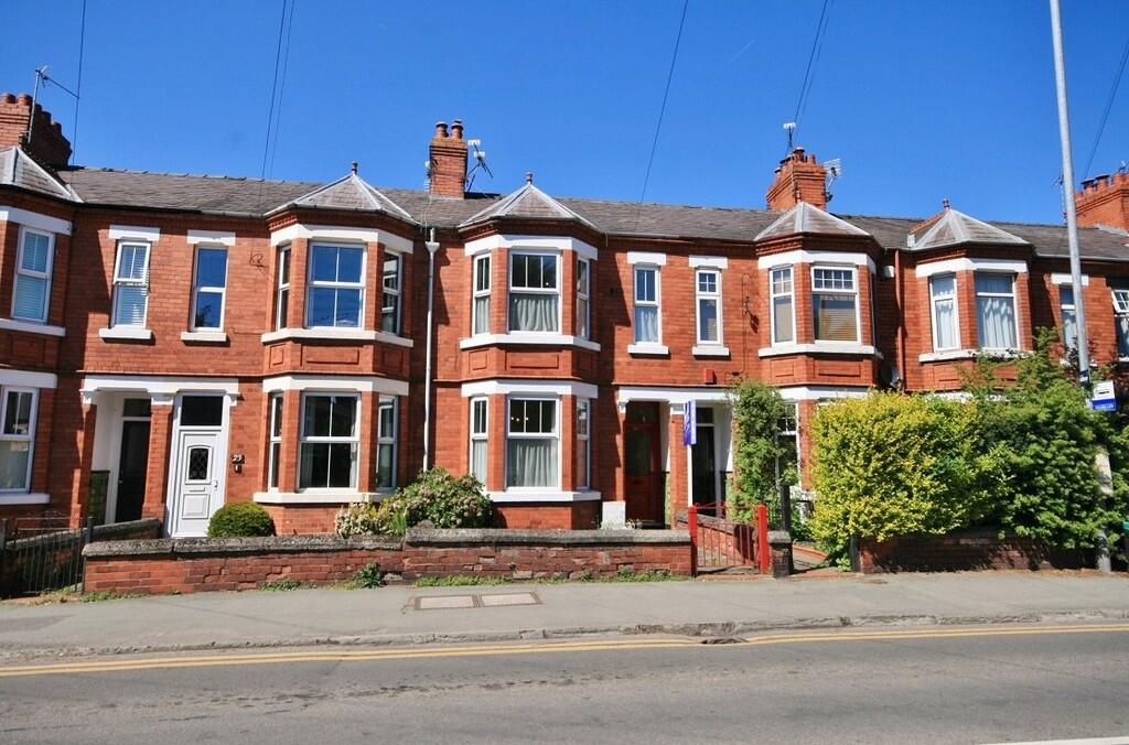 3 bedroom terraced house for rent in Crewe Road, Nantwich, CW5