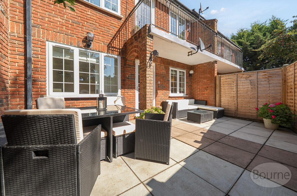 2 bedroom apartment for sale in Trafalgar Court, Cobham, Surrey, KT11