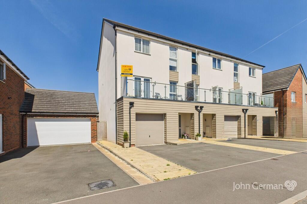 4 bedroom semi-detached house for sale in Rowan Drive, Branston, DE14