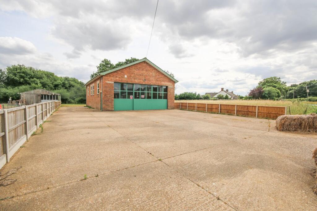 Workshop for rent in Leziate Drove, Pott Row, PE32