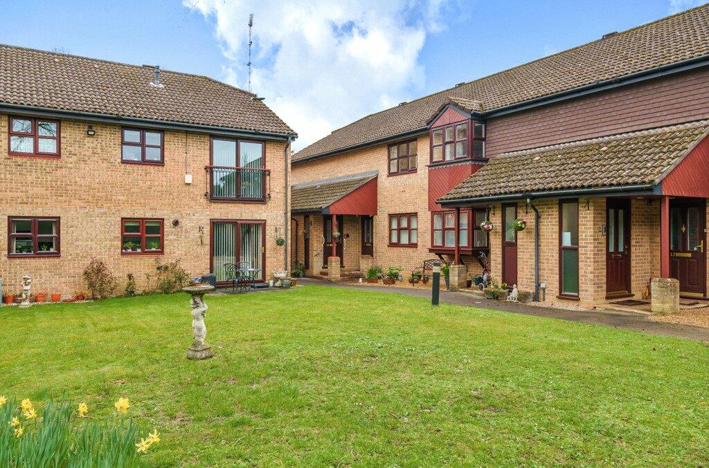 1 Bedroom Apartment For Sale In Crowthorne Road Bracknell Berkshire Rg12