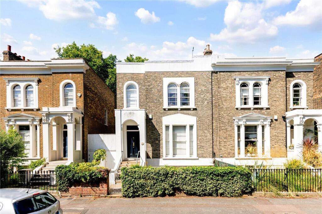 4 bedroom house for sale in Albion Square, Hackney, London, E8