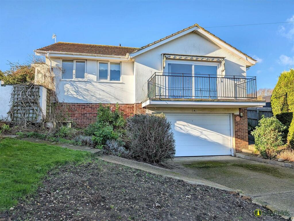 3 bedroom detached bungalow for sale in Matthews Way, Seaview, PO34 5LB ...