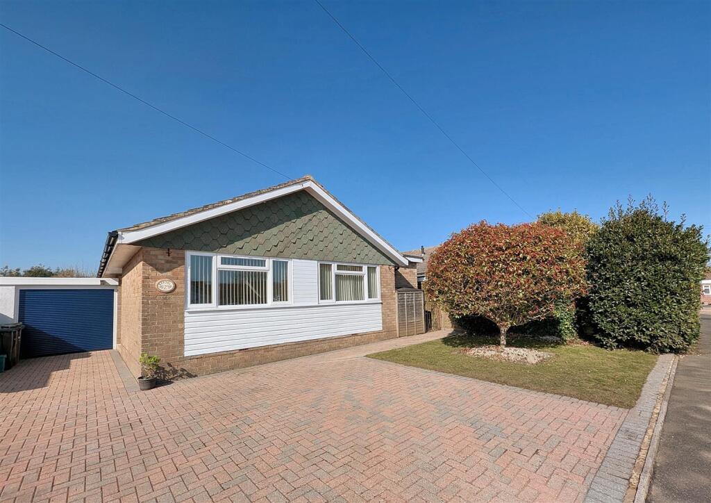 2 bedroom detached bungalow for sale in Cedar Wood Drive, Seaview, PO34 ...