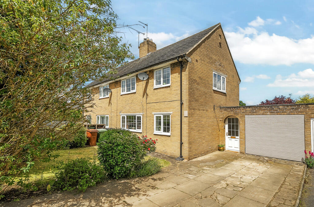 2 Bedroom Semi Detached House For Sale In Queens Road Boston Spa