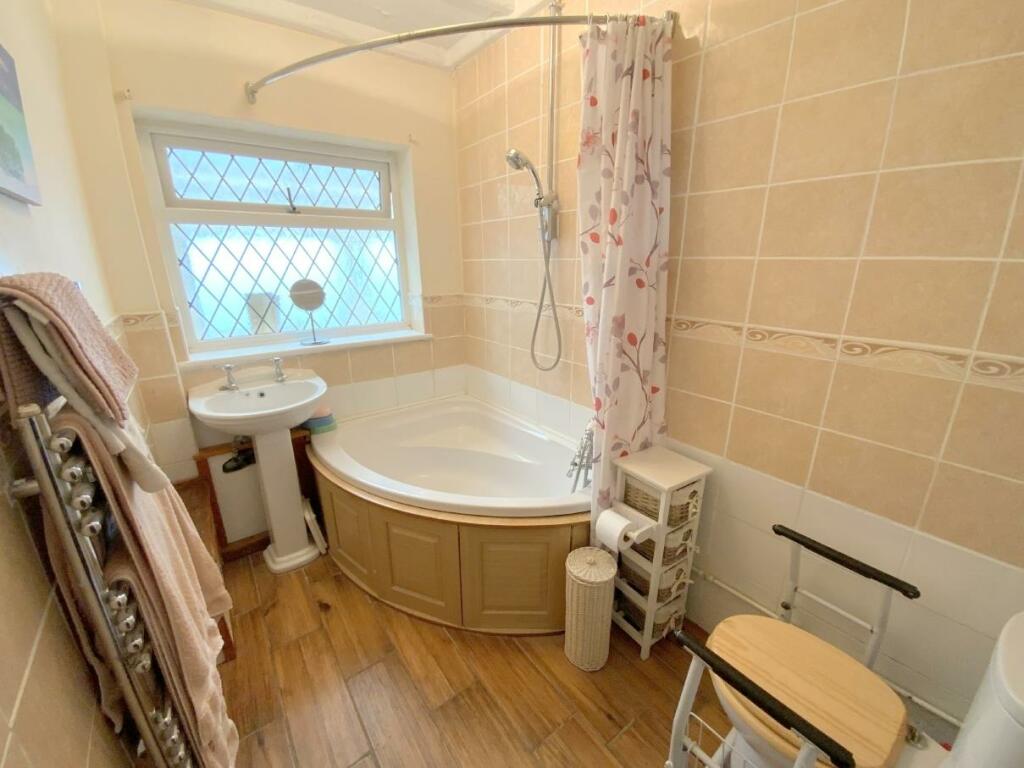3 bedroom detached bungalow for sale in Coniston Crescent, Humberston, Grimsby, DN36