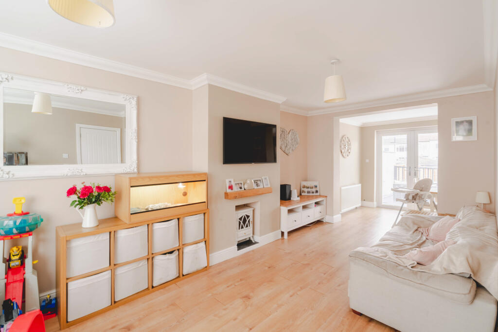 2 bedroom terraced house for sale in Swiss Road, Ashton Vale, Bristol, BS3