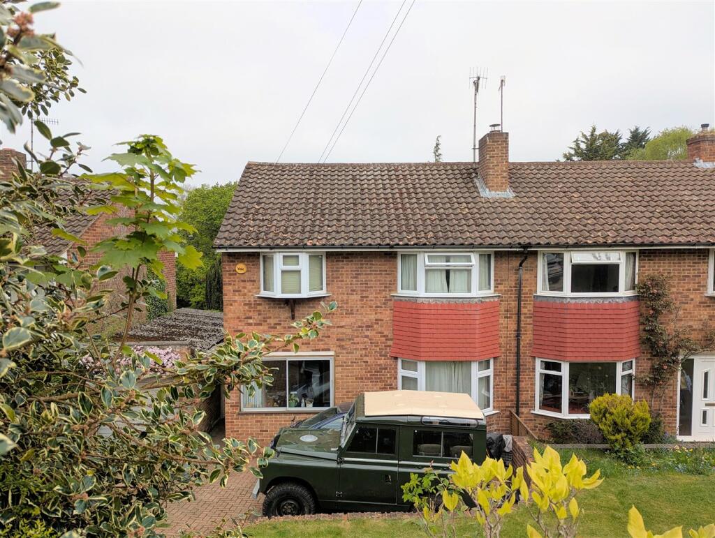 3 bedroom semi-detached house for sale in Kindersley Way, Abbots ...