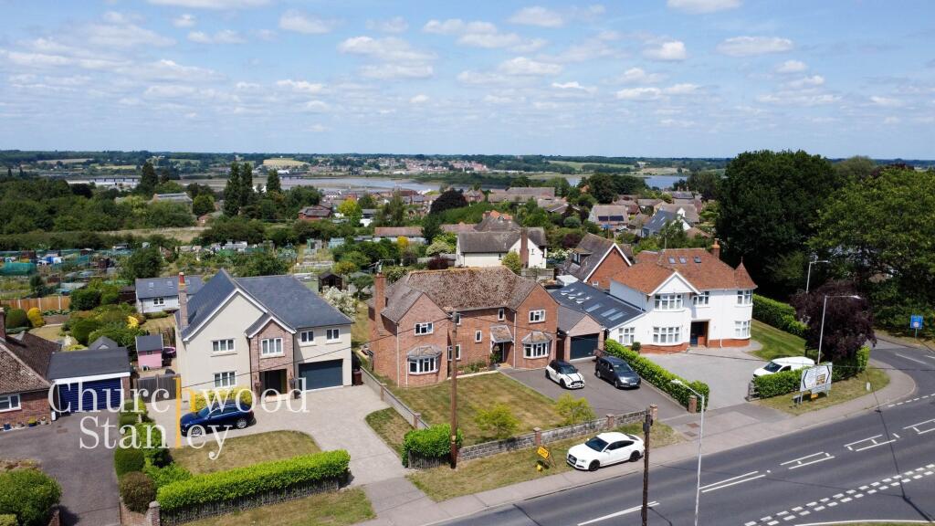 4 bedroom detached house for sale in Long Road, Mistley, CO11