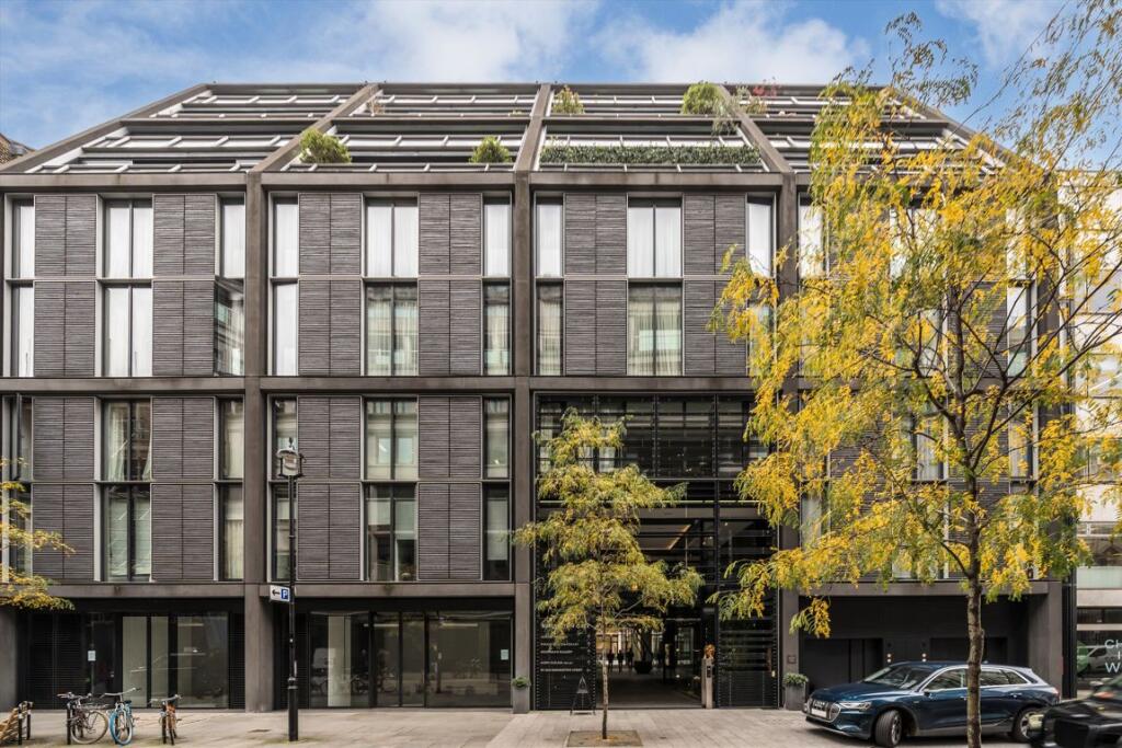 2 bedroom flat for rent in Cork Street, Mayfair, W1S