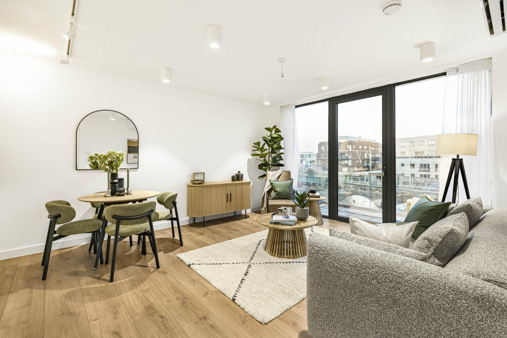 2 bedroom flat for sale in Fabrik East Building, 9-15 Helmsley Place, E8