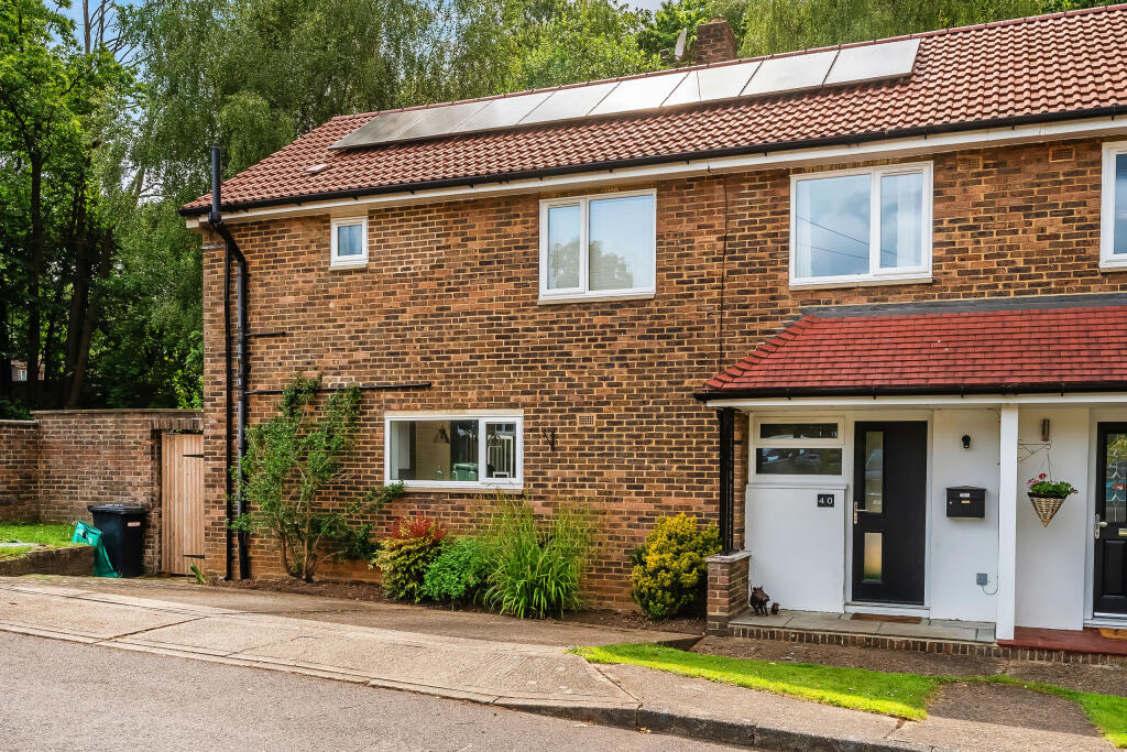 4 bedroom semi-detached house for sale in Fort Road, Halstead ...