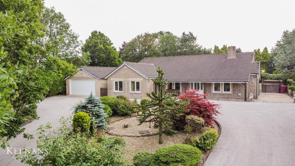 4 bedroom detached bungalow for sale in Ightenhill Park Lane, Burnley, BB12