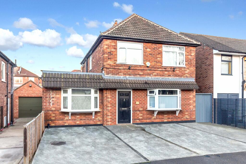 7 bedroom detached house for sale in Shipton Road, York, YO30 5RZ, YO30