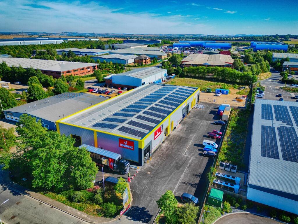 Light industrial facility to lease in Unit 5 Biggleswade Trade Park ...