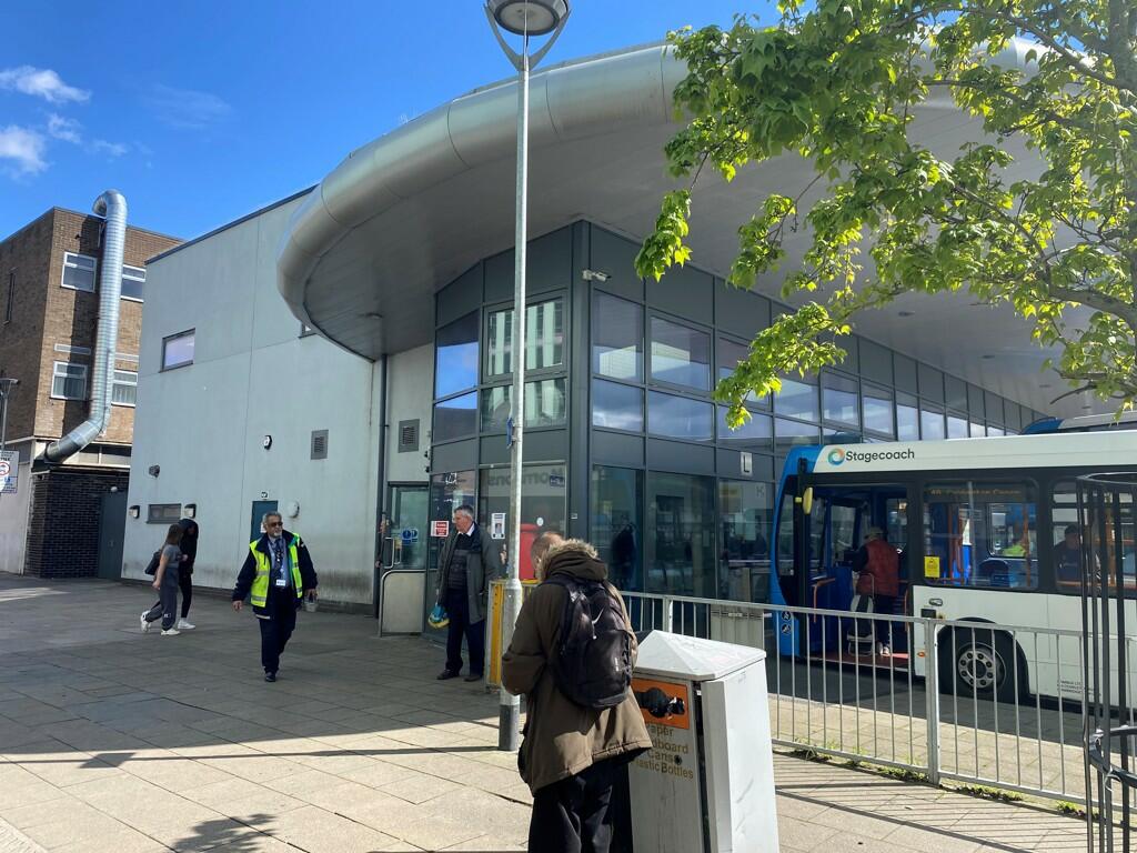 Office to lease in Bedford Bus Station First Floor Office Allhallows ...