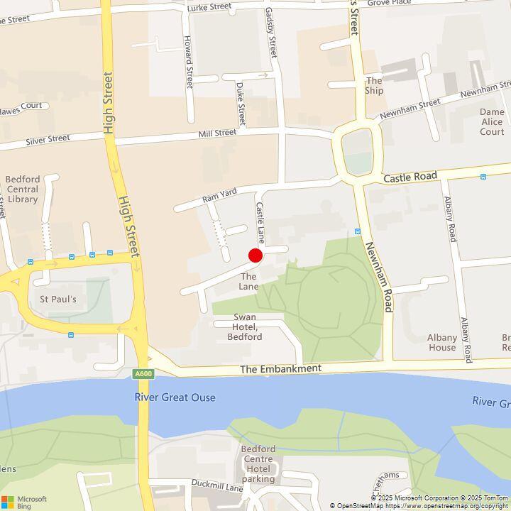 Restaurant to lease in 28-30 Castle Lane, Bedford, Bedfordshire, MK40