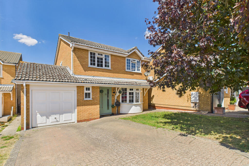 4 bedroom detached house for sale in Micklesmere Drive, Ixworth, Bury ...