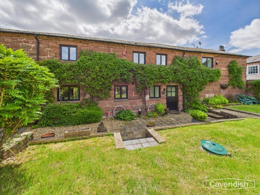 4 bedroom end of terrace house for sale in Little Rake Lane, Chorlton ...