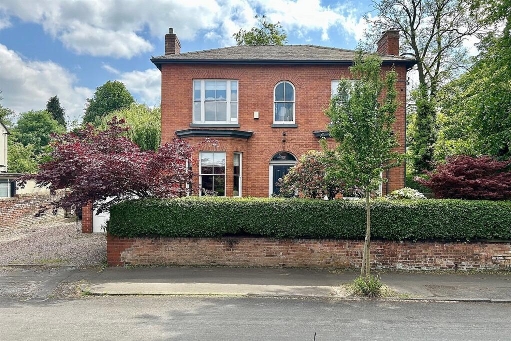 5 bedroom detached house for sale in Burlington Road, Withington, M20