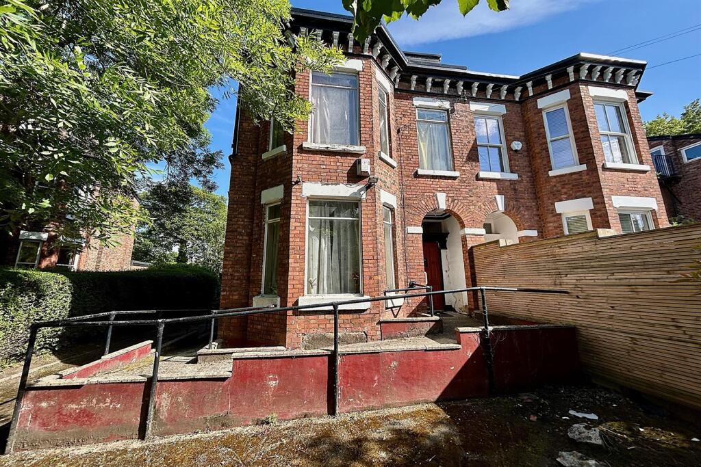 6 bedroom semi-detached house for sale in Old Lansdowne Road, West ...