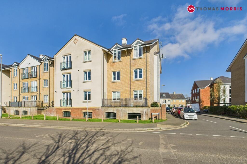 2 bedroom apartment for sale in River View, Shefford, Bedfordshire, SG17