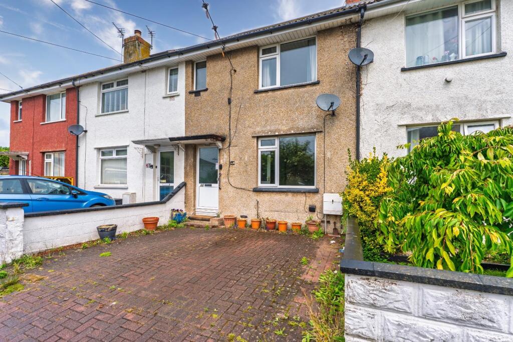 3 bedroom terraced house for sale in Exceptional value three bedroom family home in Yatton, BS49