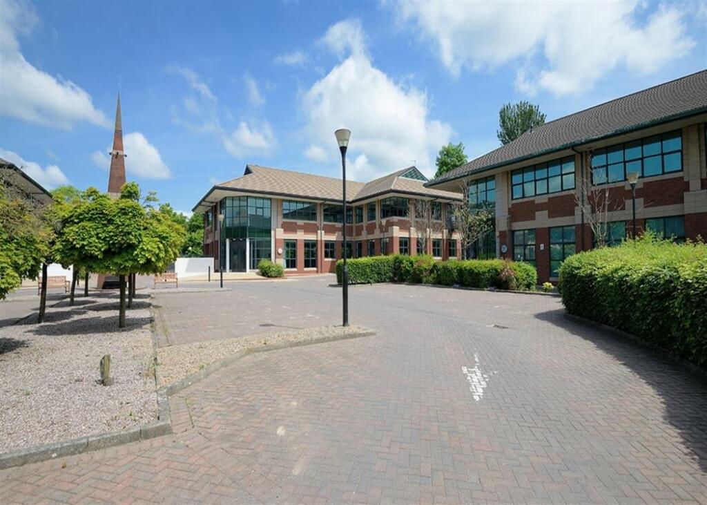 Business park to lease in Kelvin Close, The Links, Warrington, WA3 7PB, WA3