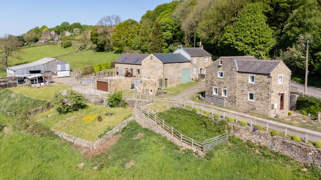 10 bedroom farm house for sale in Nook Farm, More Hall Lane ...