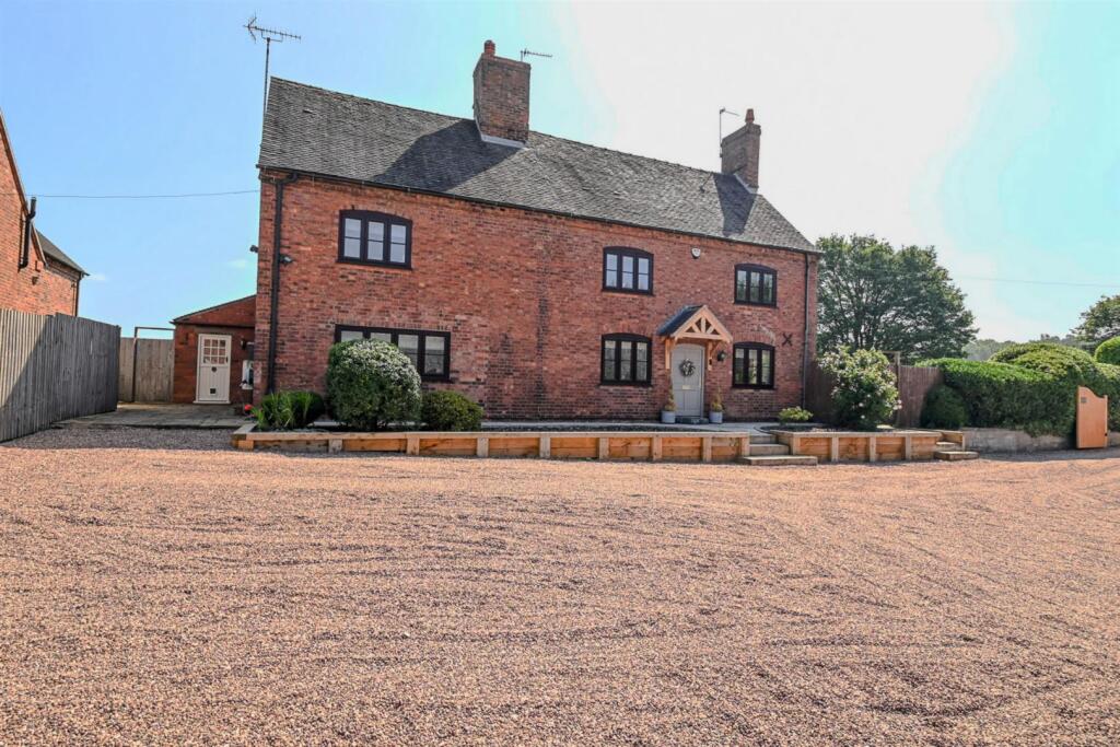 5 bedroom detached house for sale in High Trees Farmhouse, Hobb Lane ...