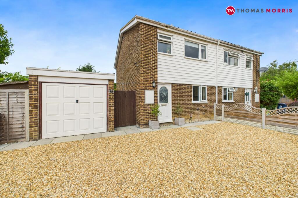 3 bedroom semi-detached house for sale in Gainsborough Avenue, Eaton ...
