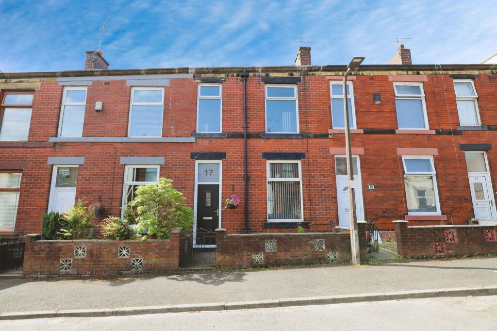 2 bedroom terraced house for sale in Merton Street, Bury, BL8 1AW, BL8
