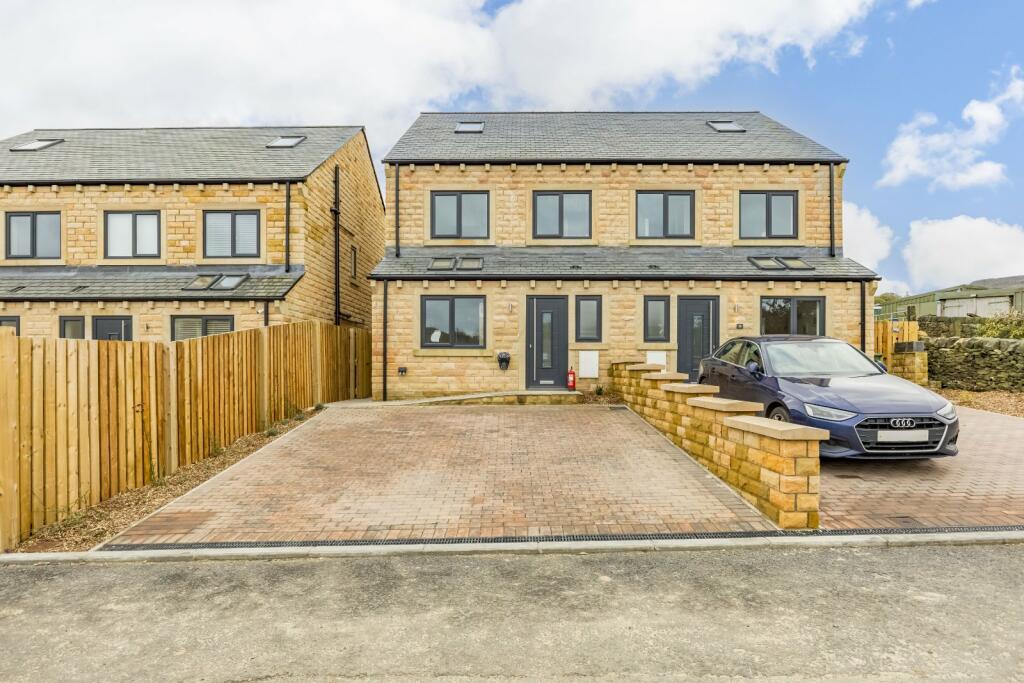 4 Bedroom Semi Detached House For Sale In West Nab View Meltham