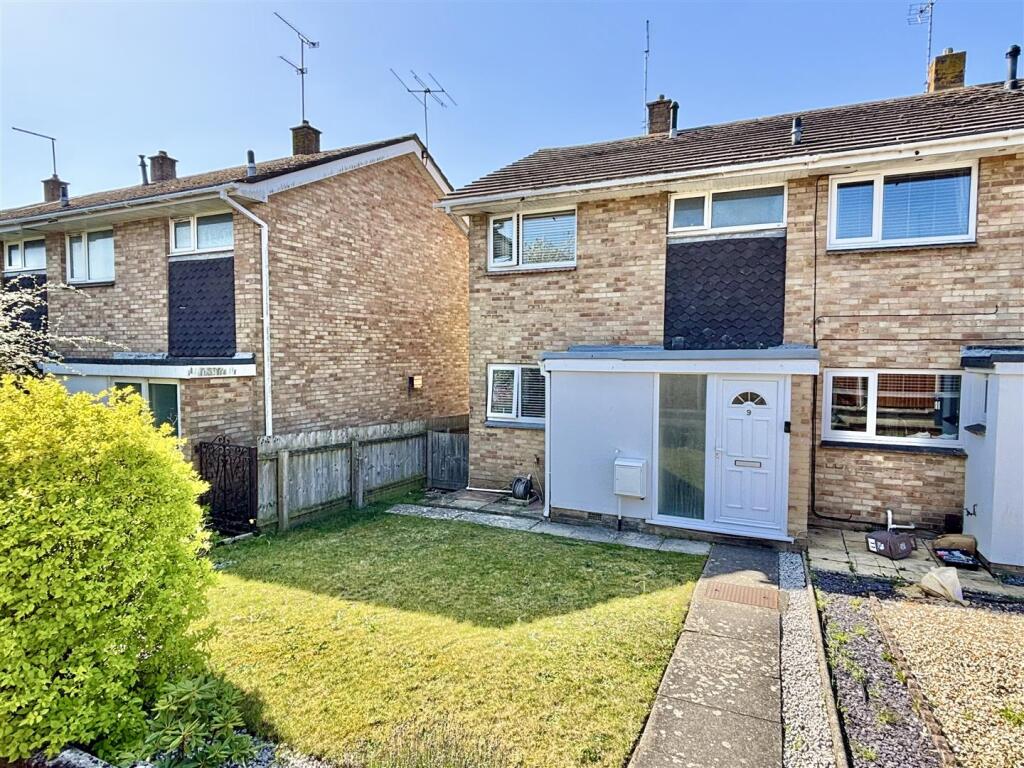 3 bedroom end of terrace house for sale in Richard Close, Upton, BH16