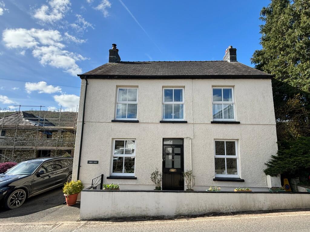 5 bedroom detached house for sale in Talley, Llandeilo, SA19