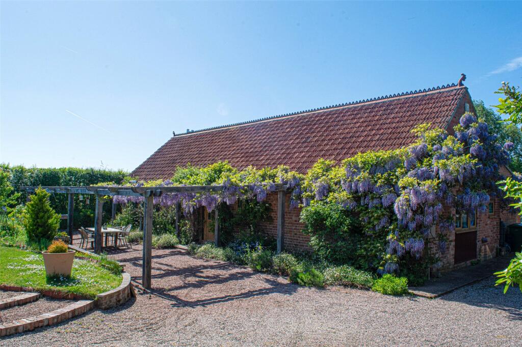 5 bedroom detached house for sale in Dairy House Barn, Stathe ...