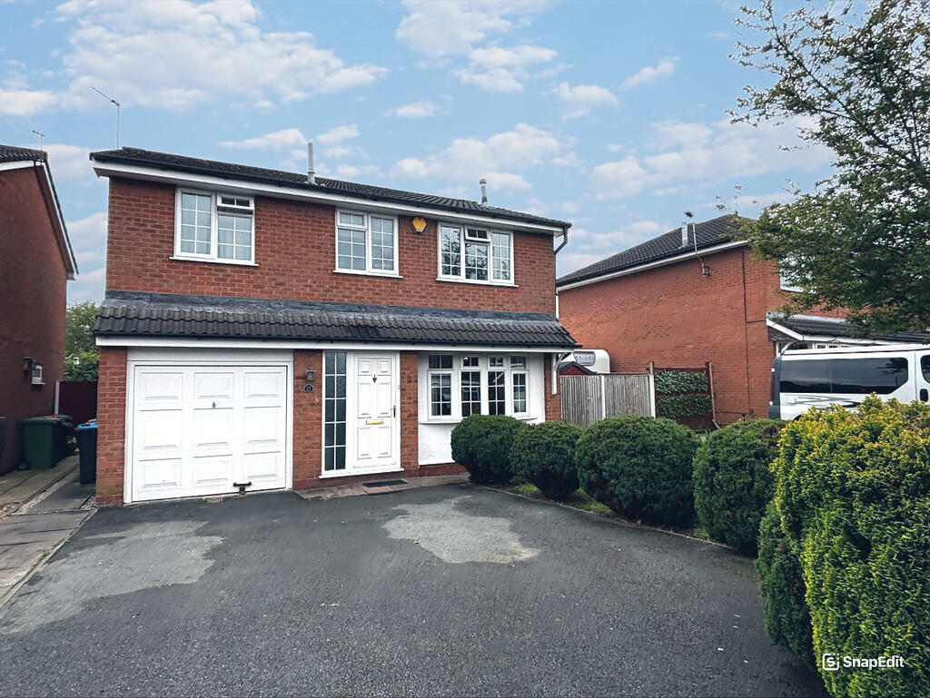 4 bedroom detached house for sale in Lavender Drive, Rudheath ...