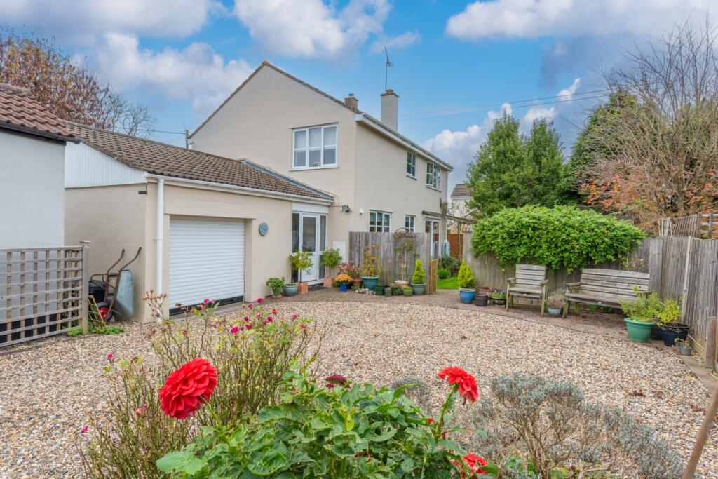 4 bedroom detached house for sale in Cowship Lane, Cromhall Village ...