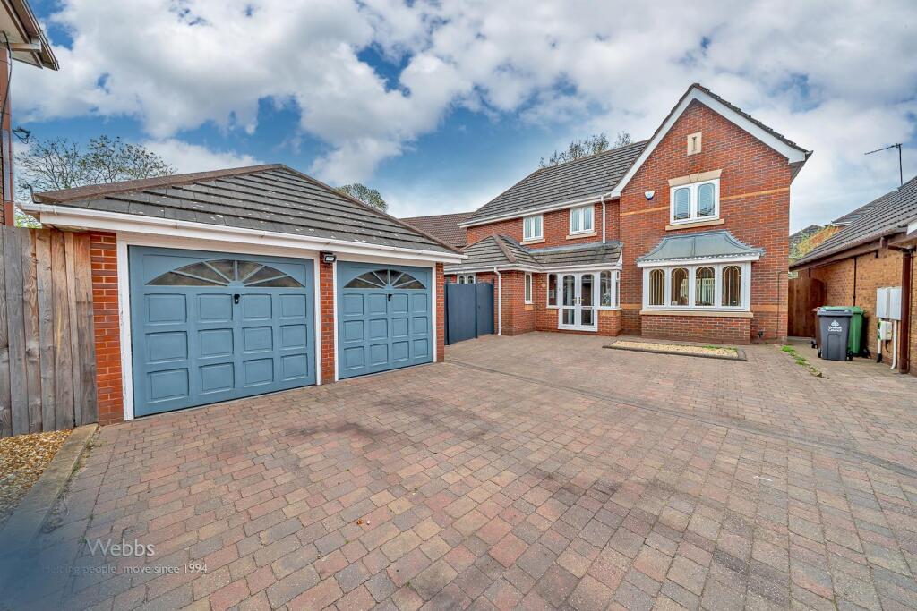 4 bedroom detached house for sale in Redbourn Road, Turnberry ...