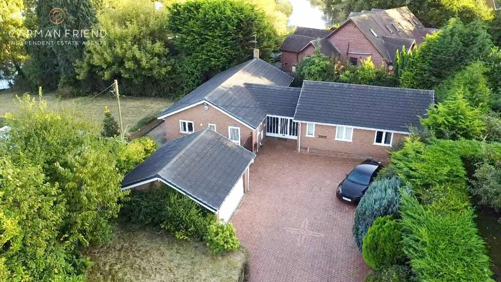 Free property report River Bank House, Dee Side, Holt, Wrexham, LL13 9YF - Chimnie