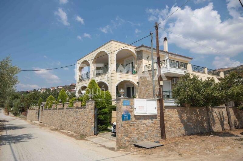 6 bedroom detached house for sale in Thessalia, Magnesia, Nea Anchialos ...