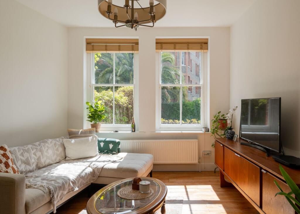 2 bedroom apartment for sale in Cavendish Mansions, Clapton Square ...